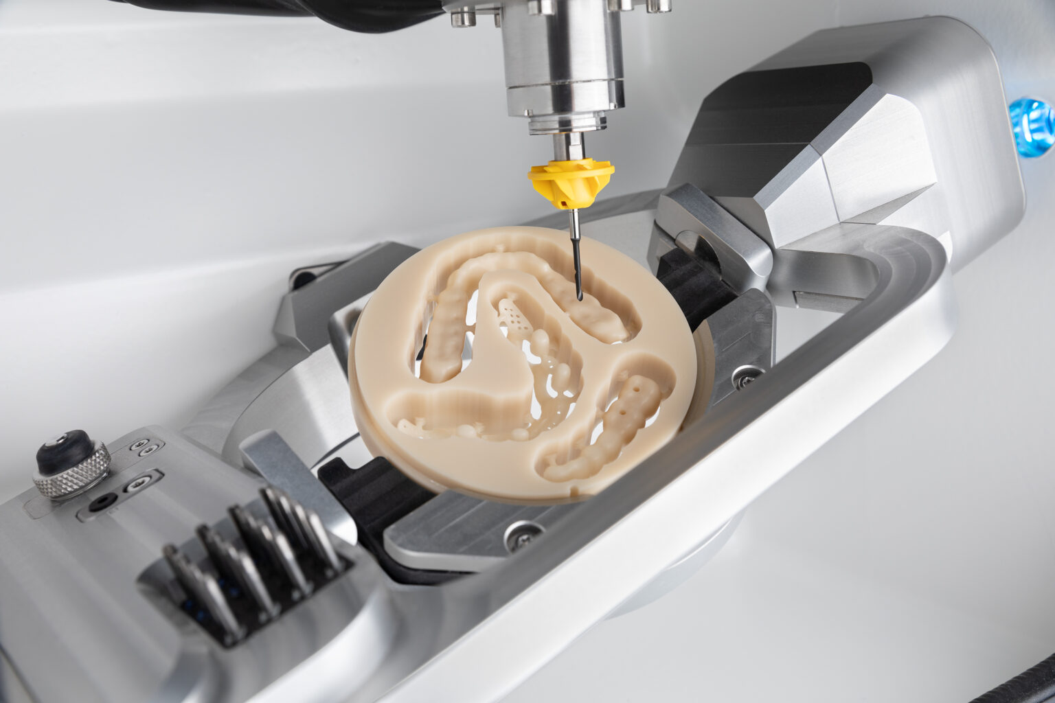 vhf E5 Dental Milling Machine | Precise Restoration Production